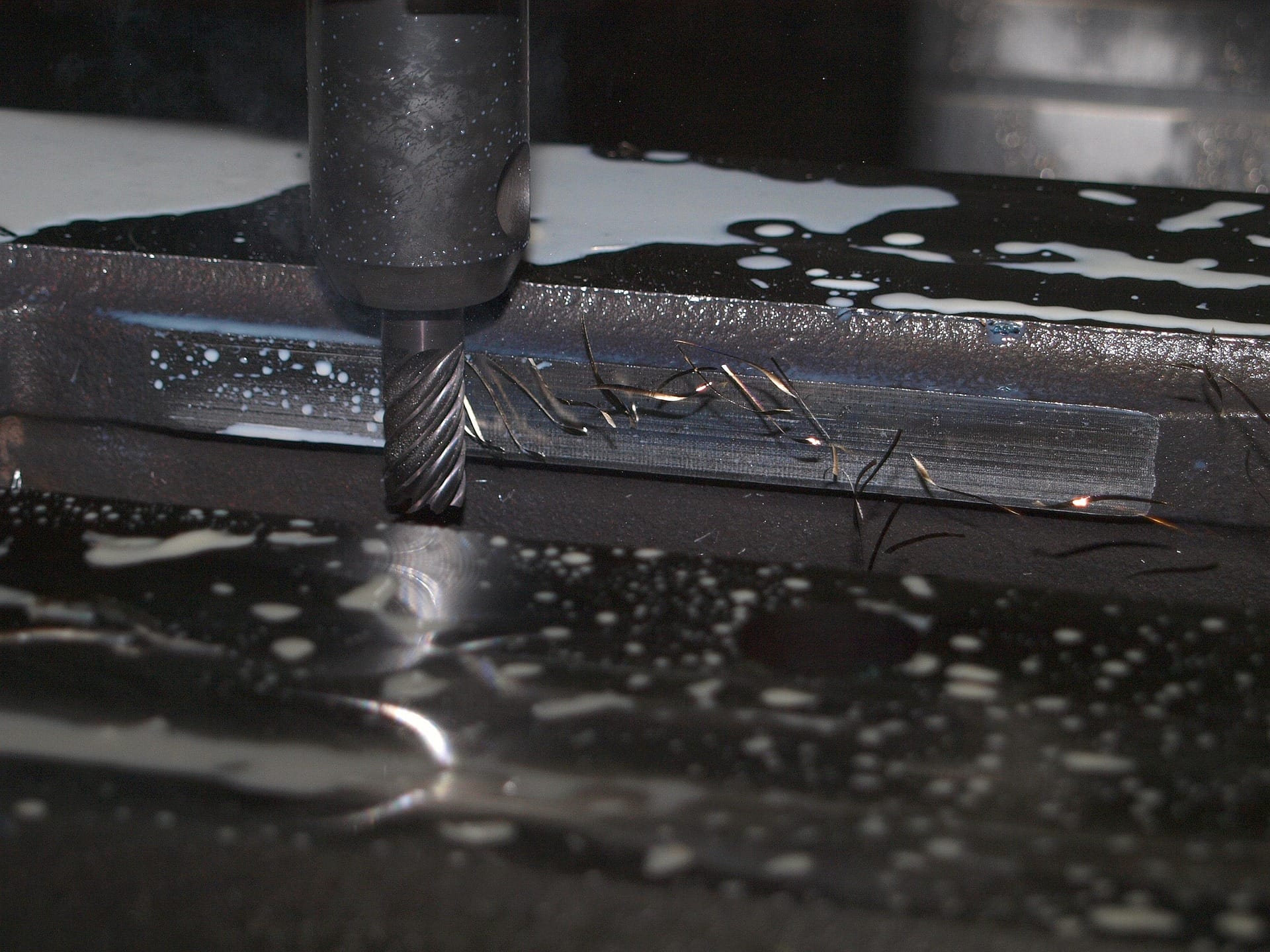 How to Run a CNC Milling Machine - A Simple Guide for Beginners
